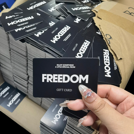 Mass production of high-quality environmentally friendly paper gift cards